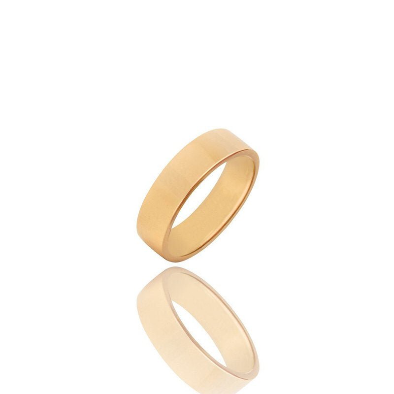 Aiden Gold Ring - Comfortable Gold Wedding Ring - IF & Co.